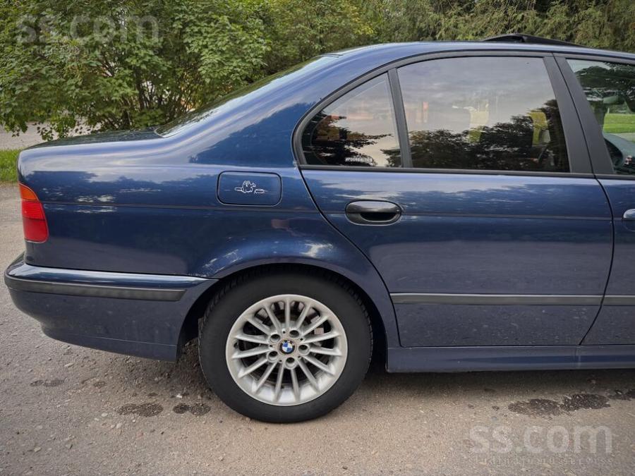 Blue BMW 523 1997 in Jelgava, with an engine capacity of 2.50 L and mileage of 482 thousand km for 1950 €, photo 7 on AUTOMOTO.COM.LV