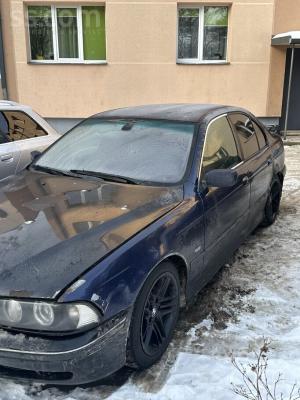Blue BMW 523 1998 in Riga, with an engine capacity of 2.50 L and mileage of 320 thousand km for 1500 €, photo 2 on AUTOMOTO.COM.LV