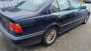 Zils BMW 523 2000 Marijampole, ar dzinēja tilpumu 2.50 L un nobraukumu 250 tūkst. km par 2500 €, foto 5 vietnē AUTOMOTO.COM.LV