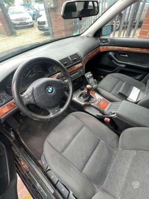 Zils BMW 523 2000 Marijampole, ar dzinēja tilpumu 2.50 L un nobraukumu 250 tūkst. km par 2500 €, foto 7 vietnē AUTOMOTO.COM.LV