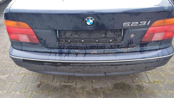Blue BMW 523 2000 in Marijampole, with an engine capacity of 2.50 L and mileage of 250 thousand km for 2500 €, photo 7 on AUTOMOTO.COM.LV