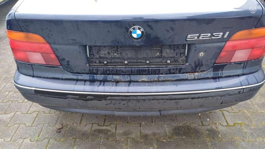Zils BMW 523 2000 Marijampole, ar dzinēja tilpumu 2.50 L un nobraukumu 250 tūkst. km par 2500 €, foto 8 vietnē AUTOMOTO.COM.LV