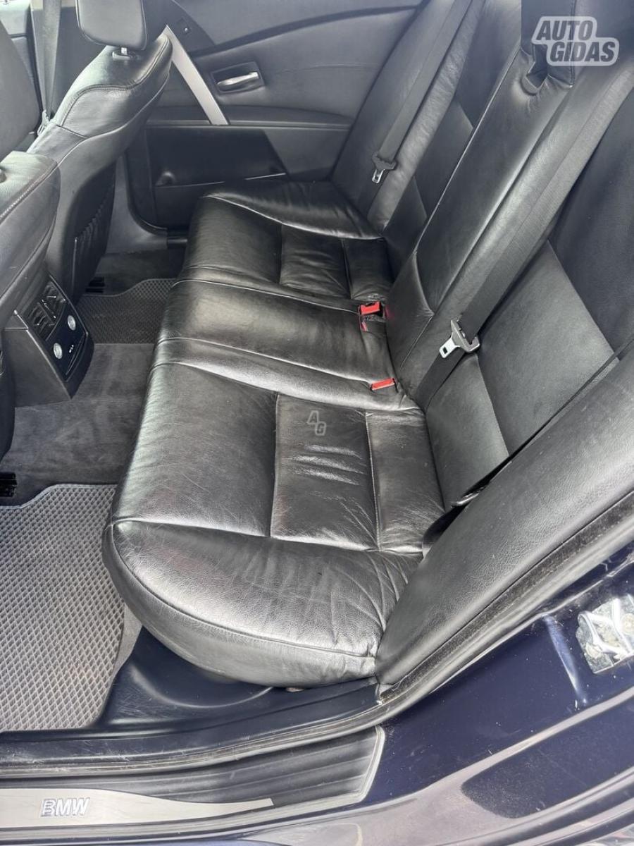 Zils BMW 523 2006 Kaišiadorys, ar dzinēja tilpumu 2.50 L un nobraukumu 310 tūkst. km par 2700 €, foto 6 vietnē AUTOMOTO.COM.LV