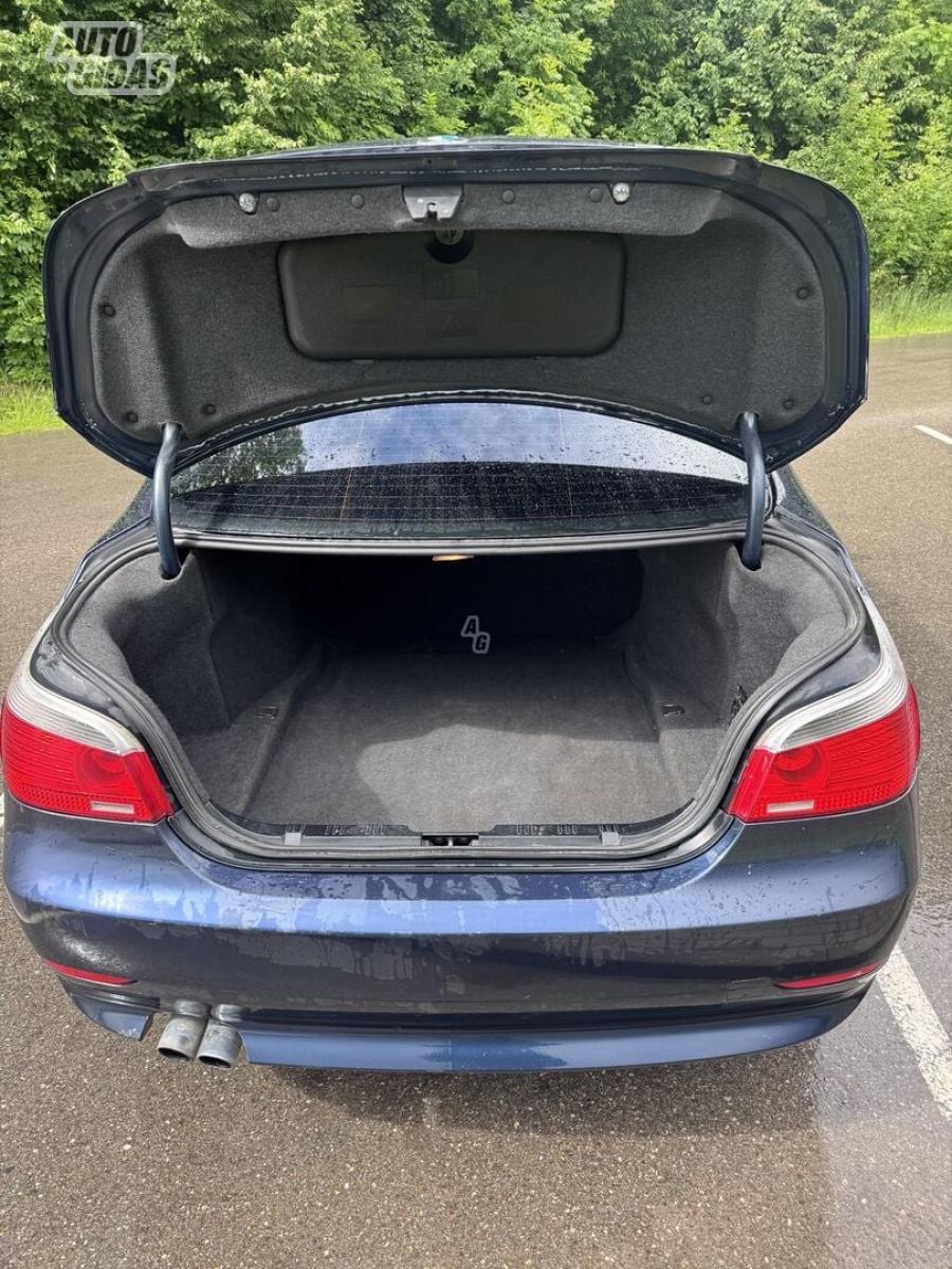 Zils BMW 523 2006 Kaišiadorys, ar dzinēja tilpumu 2.50 L un nobraukumu 310 tūkst. km par 2700 €, foto 7 vietnē AUTOMOTO.COM.LV