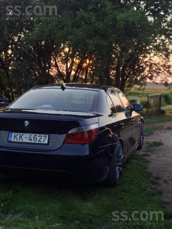 Zils BMW 523 2006 Saldus, ar dzinēja tilpumu 2.50 L un nobraukumu 329 tūkst. km par 7000 €, foto 2 vietnē AUTOMOTO.COM.LV