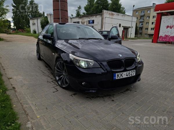 Zils BMW 523 2006 Saldus, ar dzinēja tilpumu 2.50 L un nobraukumu 329 tūkst. km par 7000 €, foto 4 vietnē AUTOMOTO.COM.LV