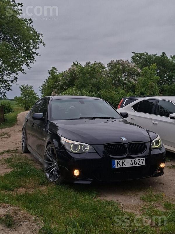 Zils BMW 523 2006 Saldus, ar dzinēja tilpumu 2.50 L un nobraukumu 329 tūkst. km par 7000 €, foto 5 vietnē AUTOMOTO.COM.LV