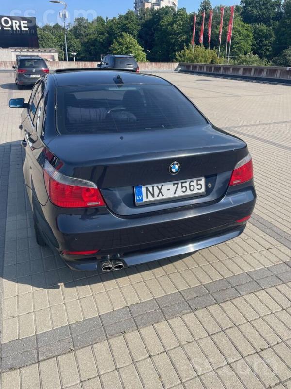 Zils BMW 523 2006 Rīga, ar dzinēja tilpumu 2.50 L un nobraukumu 238 tūkst. km par 4100 €, foto 3 vietnē AUTOMOTO.COM.LV