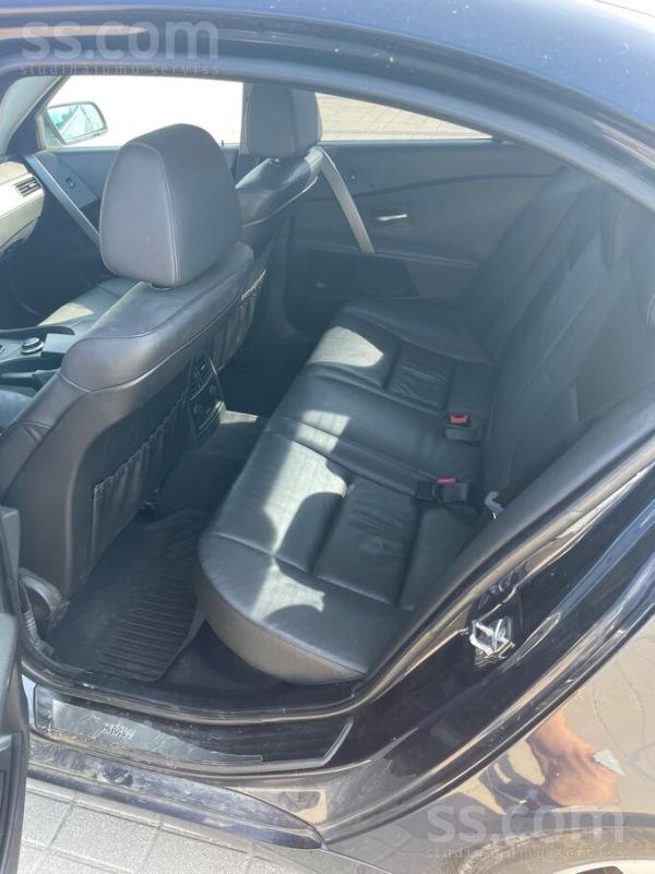 Zils BMW 523 2006 Rīga, ar dzinēja tilpumu 2.50 L un nobraukumu 238 tūkst. km par 4100 €, foto 4 vietnē AUTOMOTO.COM.LV