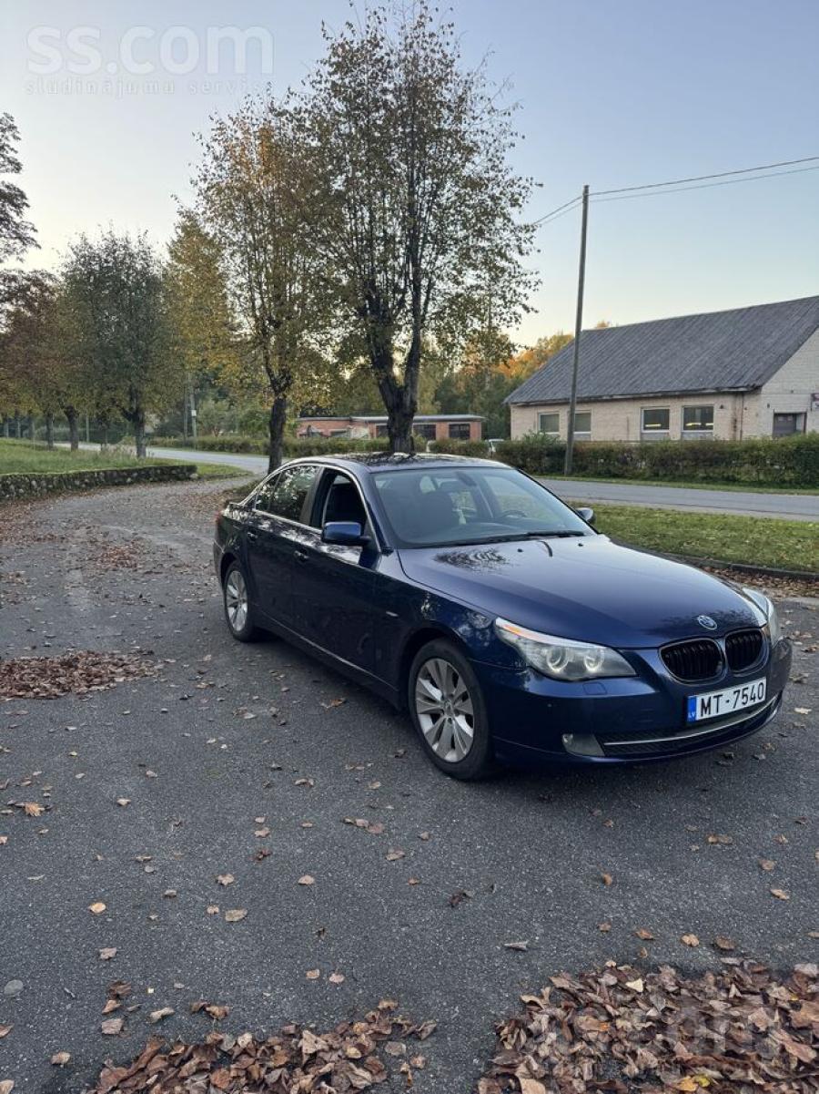 Zils BMW 523 2007 Valmiera, ar dzinēja tilpumu 2.50 L un nobraukumu 212 tūkst. km par 3500 €, foto 3 vietnē AUTOMOTO.COM.LV