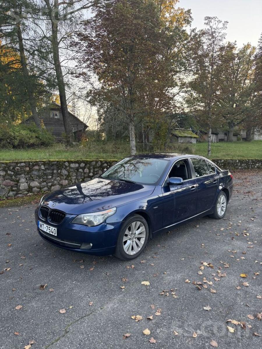 Zils BMW 523 2007 Valmiera, ar dzinēja tilpumu 2.50 L un nobraukumu 212 tūkst. km par 3500 €, foto 4 vietnē AUTOMOTO.COM.LV