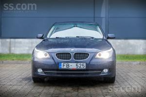 Blue BMW 523 2008 in Riga, with an engine capacity of 2.50 L and mileage of 242 thousand km for 5990 €, photo 2 on AUTOMOTO.COM.LV