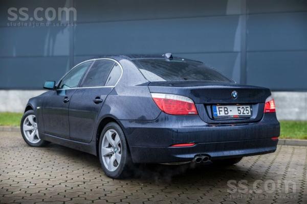Blue BMW 523 2008 in Riga, with an engine capacity of 2.50 L and mileage of 242 thousand km for 5990 €, photo 6 on AUTOMOTO.COM.LV