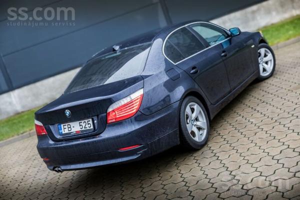 Blue BMW 523 2008 in Riga, with an engine capacity of 2.50 L and mileage of 242 thousand km for 5990 €, photo 9 on AUTOMOTO.COM.LV