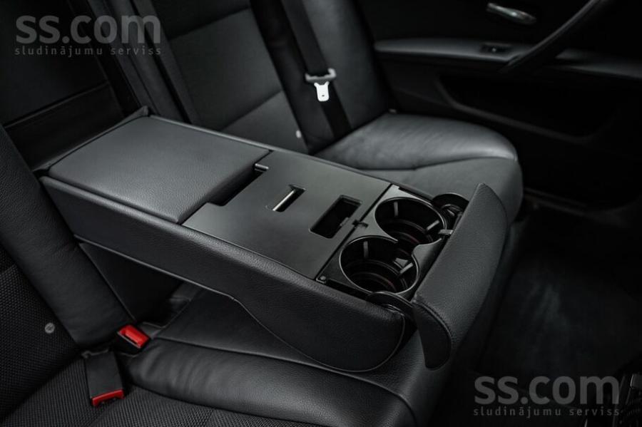 Zils BMW 523 2009 Rīga, ar dzinēja tilpumu 2.50 L un nobraukumu 243 tūkst. km par 6700 €, foto 12 vietnē AUTOMOTO.COM.LV