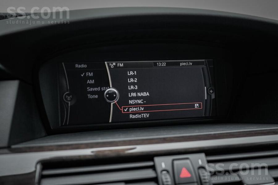 Zils BMW 523 2009 Rīga, ar dzinēja tilpumu 2.50 L un nobraukumu 243 tūkst. km par 6700 €, foto 24 vietnē AUTOMOTO.COM.LV
