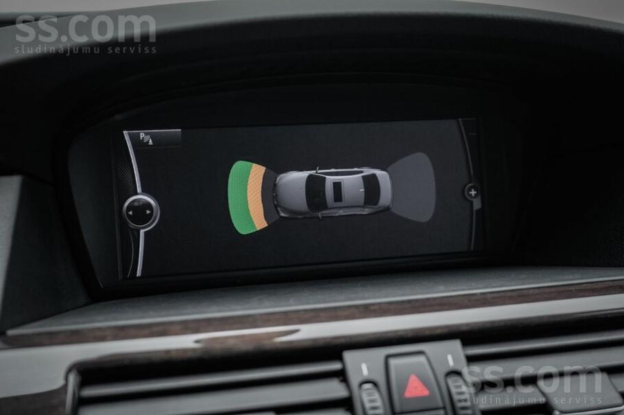 Zils BMW 523 2009 Rīga, ar dzinēja tilpumu 2.50 L un nobraukumu 243 tūkst. km par 6700 €, foto 27 vietnē AUTOMOTO.COM.LV