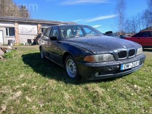 Zils BMW 523 1999 Limbaži, ar dzinēja tilpumu 2.50 L un nobraukumu 360 tūkst. km par 800 €, foto 3 vietnē AUTOMOTO.COM.LV