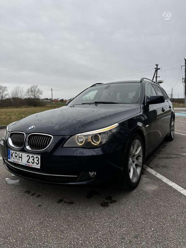 Blue BMW 523 2007 in Siauliai, with an engine capacity of 2.50 L and mileage of 301 thousand km for 3200 €, photo 3 on AUTOMOTO.COM.LV