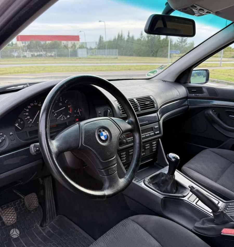 Brūns BMW 523 1997 Viļņa, ar dzinēja tilpumu 2.50 L un nobraukumu 283 tūkst. km par 2950 €, foto 11 vietnē AUTOMOTO.COM.LV