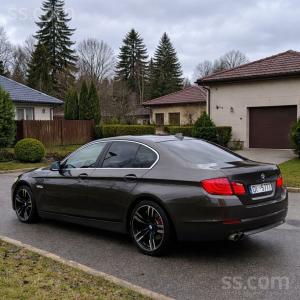 Brown BMW 523 2010 in Riga, with an engine capacity of 3.00 L and mileage of 274 thousand km for 8700 €, photo 5 on AUTOMOTO.COM.LV