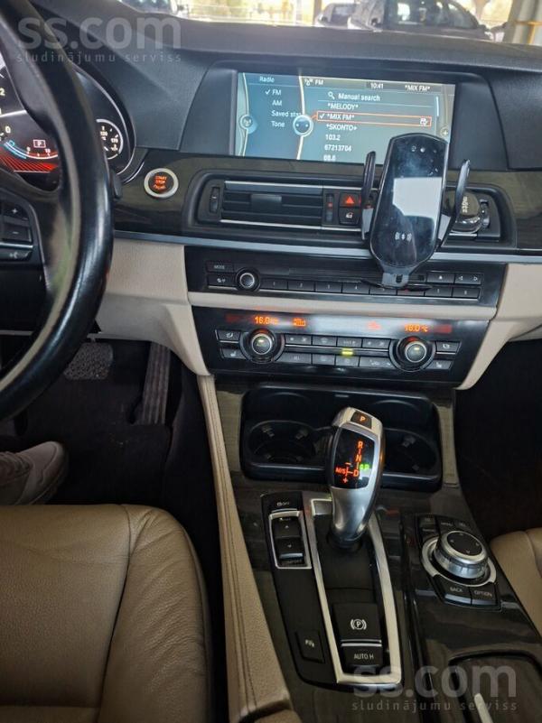 Brūns BMW 523 2010 Rīga, ar dzinēja tilpumu 3.00 L un nobraukumu 280 tūkst. km par 7850 €, foto 9 vietnē AUTOMOTO.COM.LV