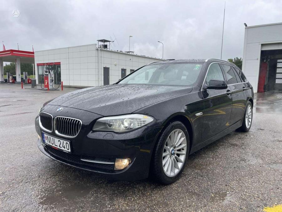 Brūns BMW 523 2011 Šauļi, ar dzinēja tilpumu 3.00 L un nobraukumu 313 tūkst. km par 5999 €, foto 1 vietnē AUTOMOTO.COM.LV