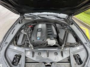 Brūns BMW 523 2011 Šauļi, ar dzinēja tilpumu 3.00 L un nobraukumu 313 tūkst. km par 5999 €, foto 30 vietnē AUTOMOTO.COM.LV