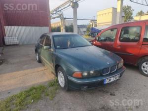 Зеленый БМВ 523 1997 в Рига, объемом двигателя 2.50 л и пробегом 280 тыс. км за 3000 €, фото 3 на AUTOMOTO.COM.LV