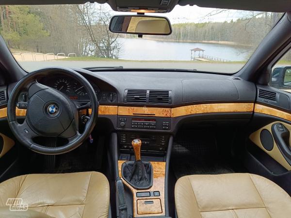 Zaļš BMW 523 2000 Viļņa, ar dzinēja tilpumu 2.50 L un nobraukumu 223 tūkst. km par 2550 €, foto 9 vietnē AUTOMOTO.COM.LV