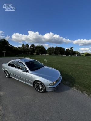 Pelēks BMW 523 1998 Kauņa, ar dzinēja tilpumu 2.50 L un nobraukumu 355 tūkst. km par 2050 €, foto 4 vietnē AUTOMOTO.COM.LV