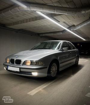 Pelēks BMW 523 1998 Kauņa, ar dzinēja tilpumu 2.50 L un nobraukumu 355 tūkst. km par 2050 €, foto 9 vietnē AUTOMOTO.COM.LV