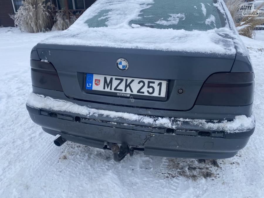 Pelēks BMW 523 1998 Prienai, ar dzinēja tilpumu 2.30 L un nobraukumu 368 tūkst. km par 500 €, foto 5 vietnē AUTOMOTO.COM.LV