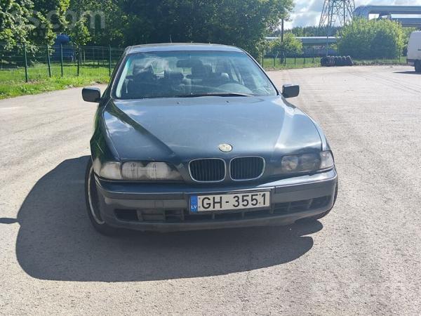 Pelēks BMW 523 1998 Rīga, ar dzinēja tilpumu 2.50 L un nobraukumu 217 tūkst. km par 1100 €, foto 1 vietnē AUTOMOTO.COM.LV