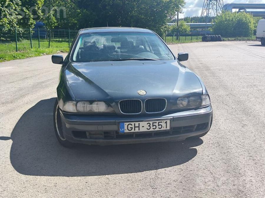 Pelēks BMW 523 1998 Rīga, ar dzinēja tilpumu 2.50 L un nobraukumu 217 tūkst. km par 1100 €, foto 1 vietnē AUTOMOTO.COM.LV