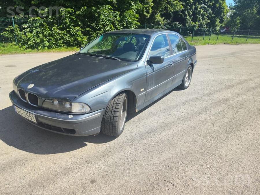 Pelēks BMW 523 1998 Rīga, ar dzinēja tilpumu 2.50 L un nobraukumu 217 tūkst. km par 1100 €, foto 7 vietnē AUTOMOTO.COM.LV