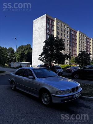 Grey BMW 523 1999 in Riga, with an engine capacity of 2.50 L and mileage of 370 thousand km for 1400 €, photo  on AUTOMOTO.COM.LV