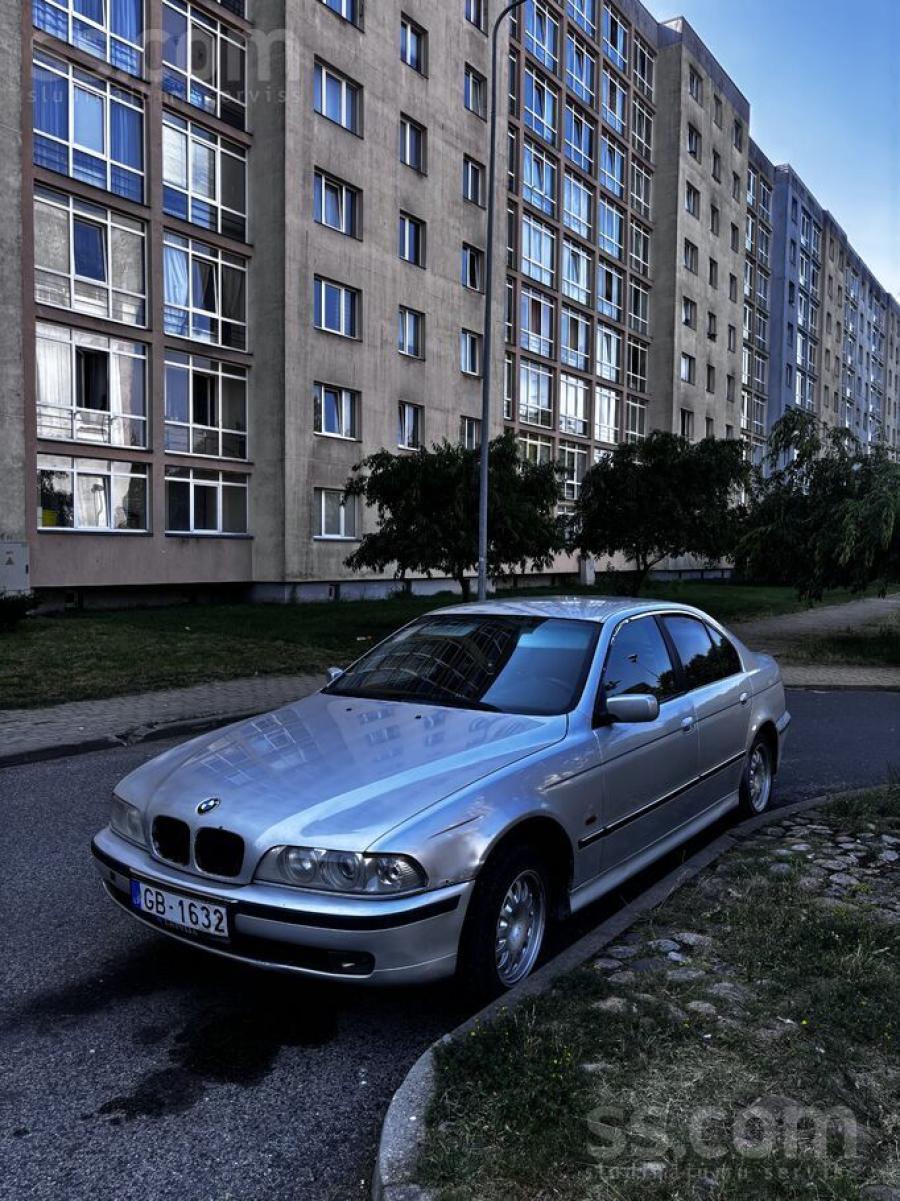 Серый БМВ 523 1999 в Рига, объемом двигателя 2.50 л и пробегом 370 тыс. км за 1100 €, фото 4 на AUTOMOTO.COM.LV