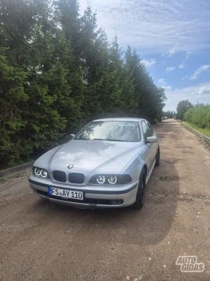 Pelēks BMW 523 1999 Klaipėda, ar dzinēja tilpumu 2.50 L un nobraukumu 266 tūkst. km par 2000 €, foto  vietnē AUTOMOTO.COM.LV
