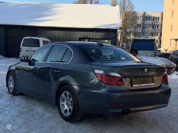 Grey BMW 523 2004 in Rokiskis, with an engine capacity of 2.00 L and mileage of 258 thousand km for 2450 €, photo 8 on AUTOMOTO.COM.LV