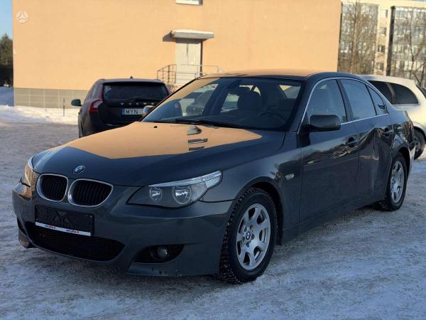 Grey BMW 523 2004 in Rokiskis, with an engine capacity of 2.00 L and mileage of 258 thousand km for 2450 €, photo 10 on AUTOMOTO.COM.LV