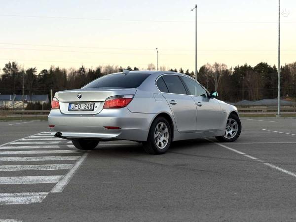 Pelēks BMW 523 2005 Kauņa, ar dzinēja tilpumu 2.50 L un nobraukumu 275 tūkst. km par 3300 €, foto 3 vietnē AUTOMOTO.COM.LV
