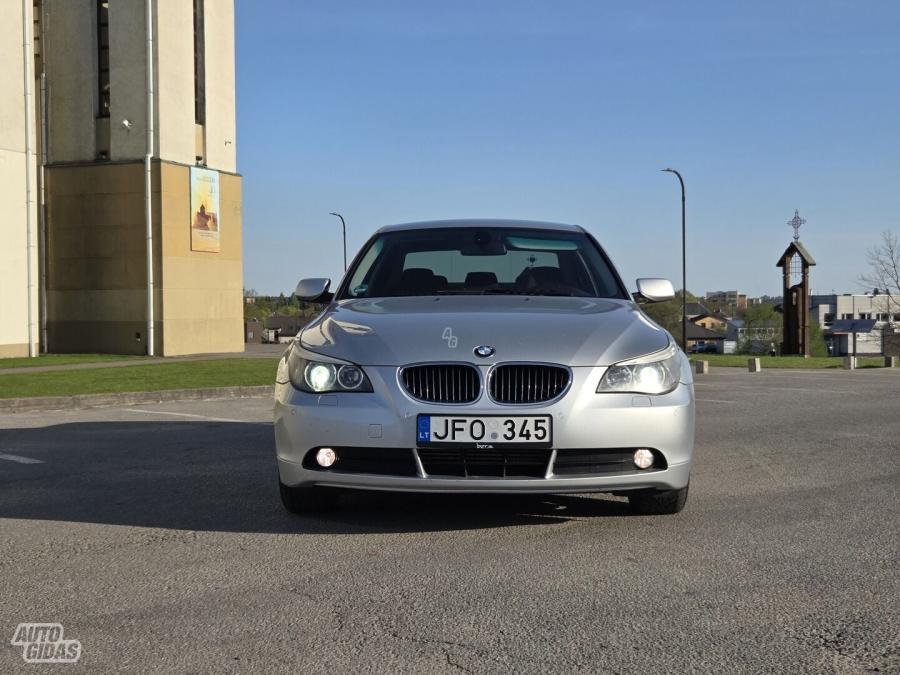 Pelēks BMW 523 2005 Kauņa, ar dzinēja tilpumu 2.50 L un nobraukumu 277 tūkst. km par 3000 €, foto 3 vietnē AUTOMOTO.COM.LV