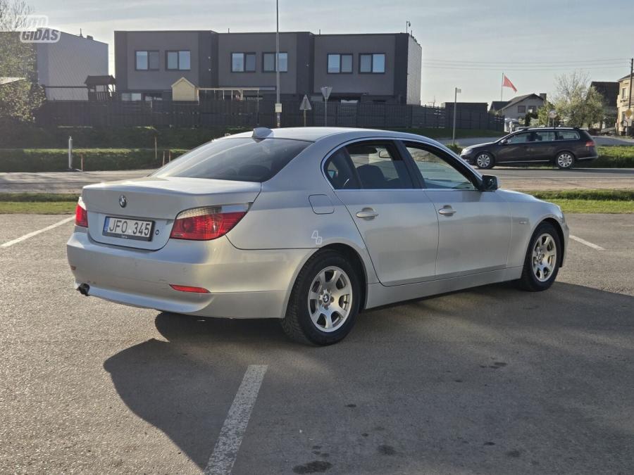 Pelēks BMW 523 2005 Kauņa, ar dzinēja tilpumu 2.50 L un nobraukumu 277 tūkst. km par 3000 €, foto 8 vietnē AUTOMOTO.COM.LV