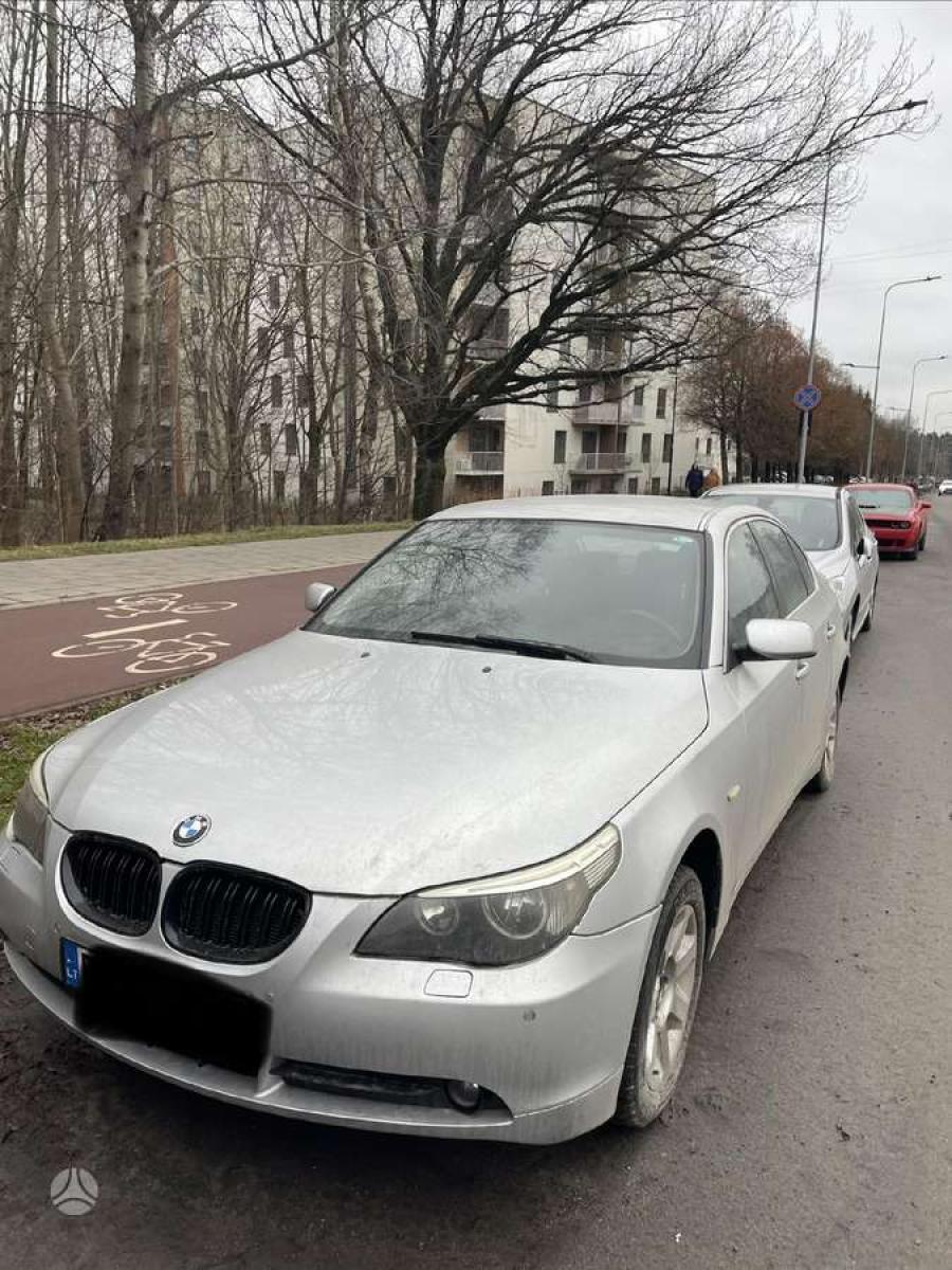 Pelēks BMW 523 2006 Viļņa, ar dzinēja tilpumu 2.50 L un nobraukumu 416 tūkst. km par 1650 €, foto 1 vietnē AUTOMOTO.COM.LV
