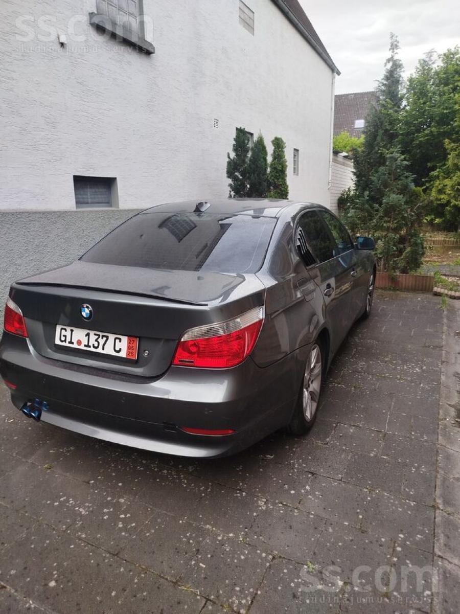 Grey BMW 523 2006 in Riga, with an engine capacity of 2.50 L and mileage of 262 thousand km for 4500 €, photo 6 on AUTOMOTO.COM.LV