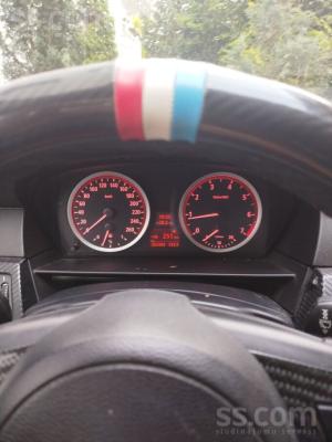 Grey BMW 523 2006 in Riga, with an engine capacity of 2.50 L and mileage of 262 thousand km for 4500 €, photo 9 on AUTOMOTO.COM.LV