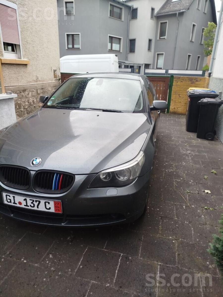 Grey BMW 523 2006 in Riga, with an engine capacity of 2.50 L and mileage of 262 thousand km for 4500 €, photo 3 on AUTOMOTO.COM.LV