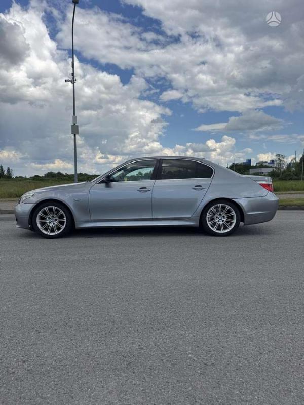 Pelēks BMW 523 2006 Klaipėda, ar dzinēja tilpumu 2.50 L un nobraukumu 297 tūkst. km par 3500 €, foto 2 vietnē AUTOMOTO.COM.LV