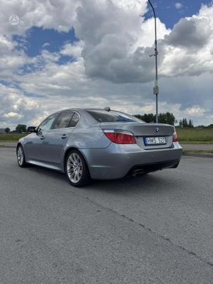 Grey BMW 523 2006 in Klaipeda, with an engine capacity of 2.50 L and mileage of 297 thousand km for 3500 €, photo 4 on AUTOMOTO.COM.LV
